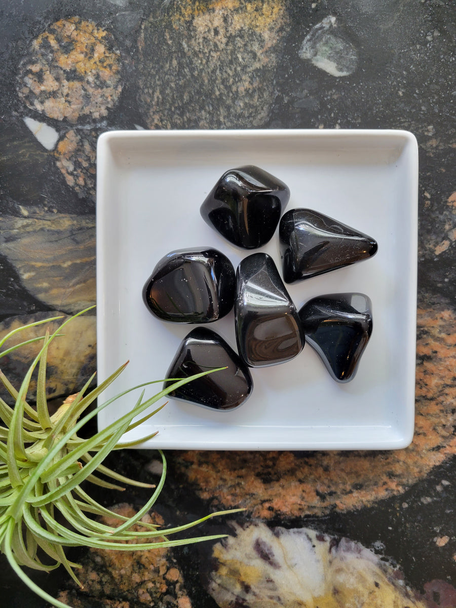 Obsidian Tumbled – Altar Tattoo